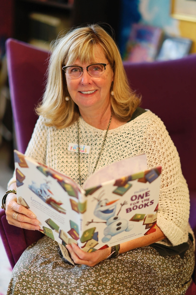 Celebrating the New Village Commons Sue Mallon Reading Nook - carya